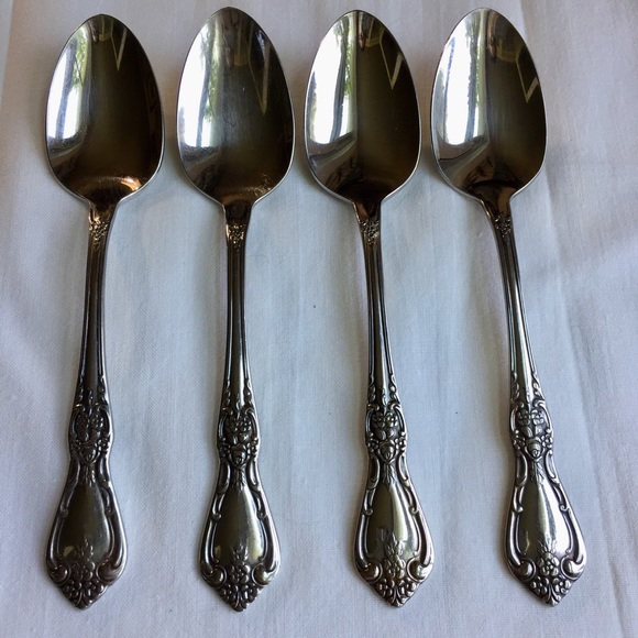 Oneida | Dining | Oneida Distinction Deluxe Hh Kennett Square Spoons ...